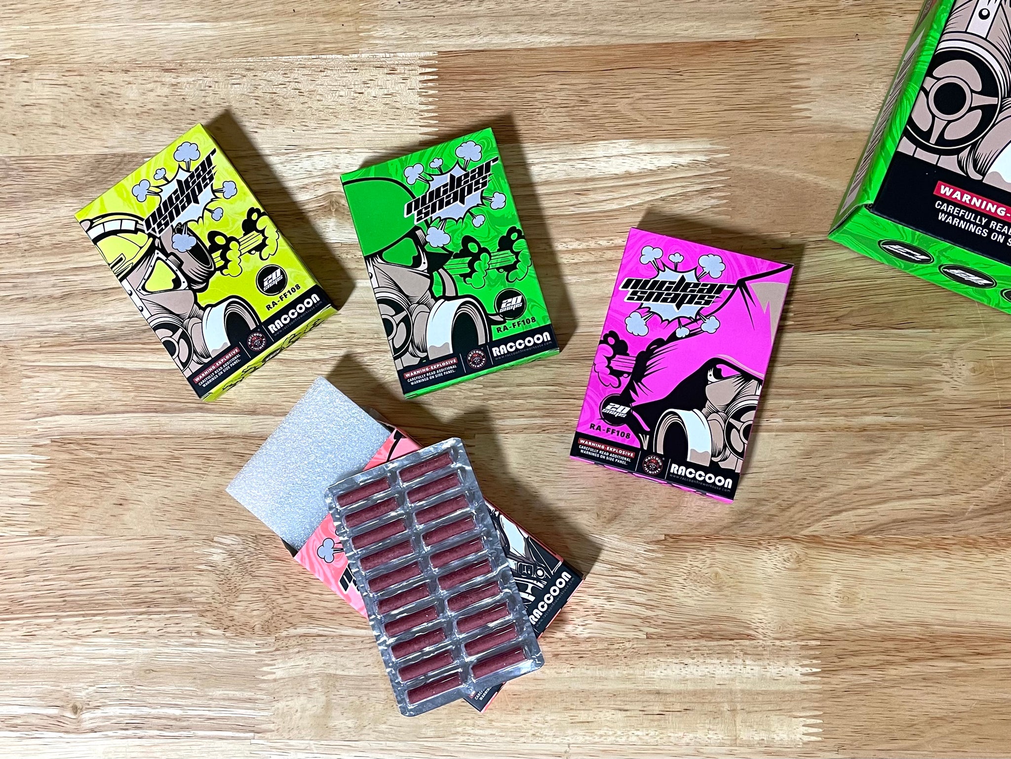 Nuclear Snaps B1G1 FREE (Adult Snappers)🤑 – Fireworks Superstore USA